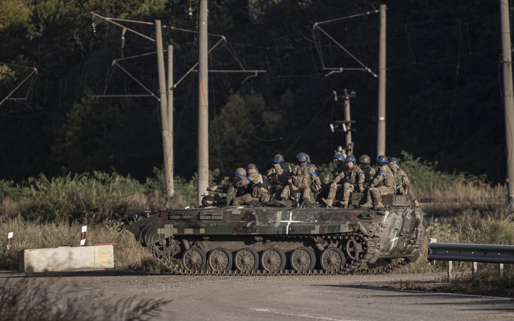 Ukraine forces surge to take back Russian occupied territory | RNZ News