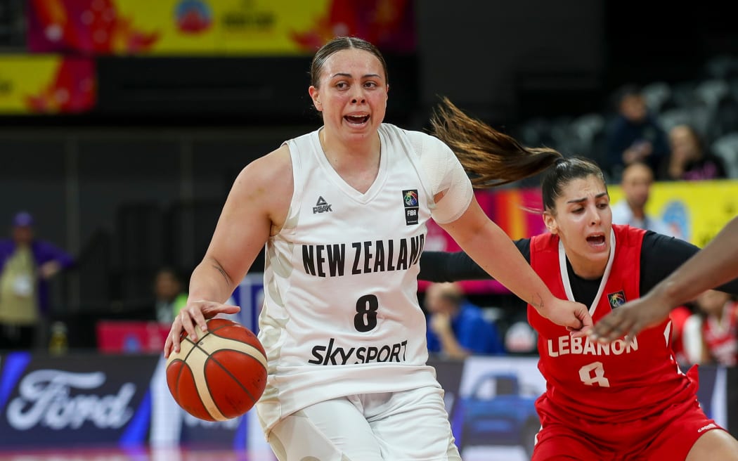 Tahlia Tupaea leads Tall Ferns to big Asia Cup win | RNZ News