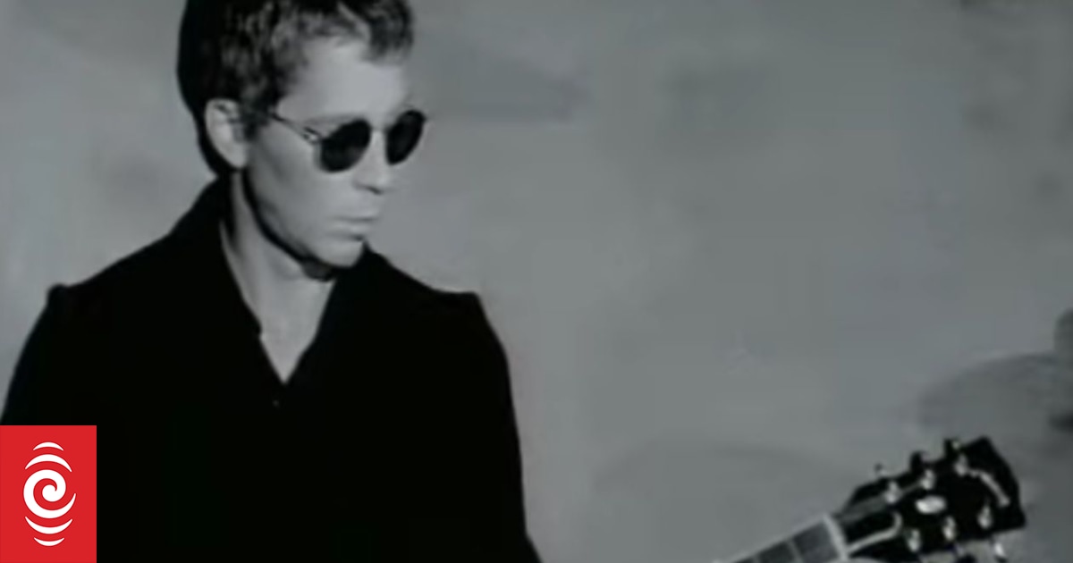 Remembering Andrew Brough of Straitjacket Fits | RNZ