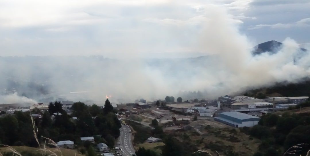 Dunedin fire: Suburb evacuated overnight | RNZ News