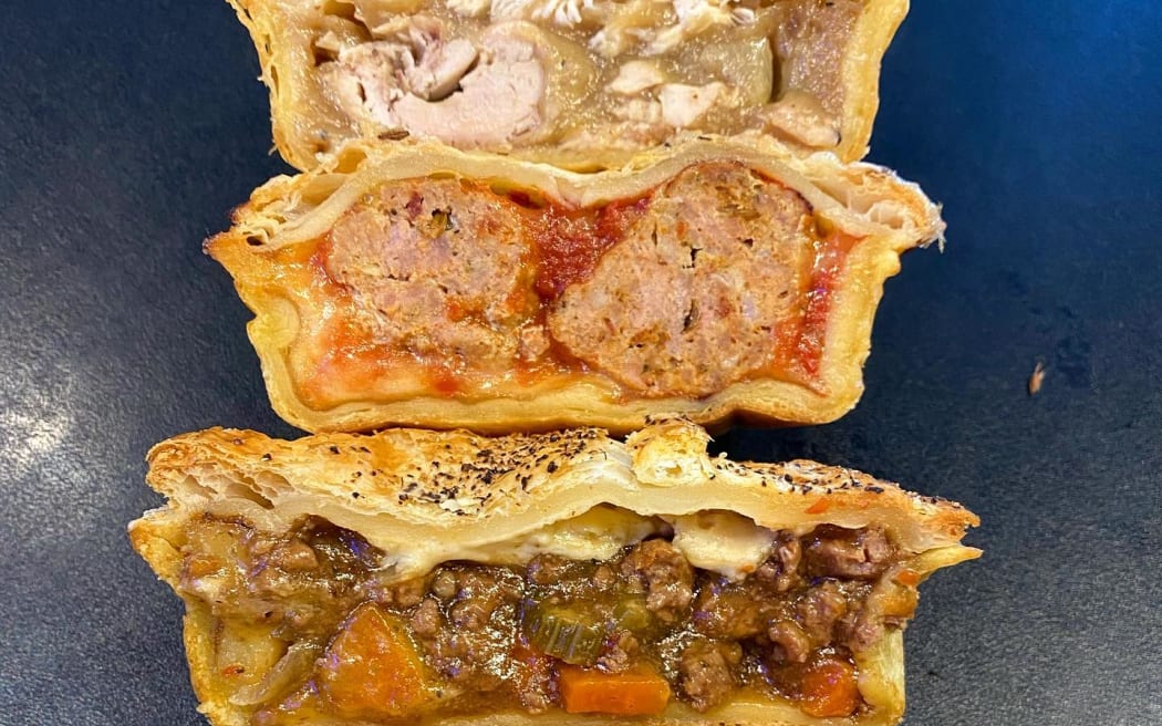 Massive Warriors fan finds pie fame on TikTok | RNZ