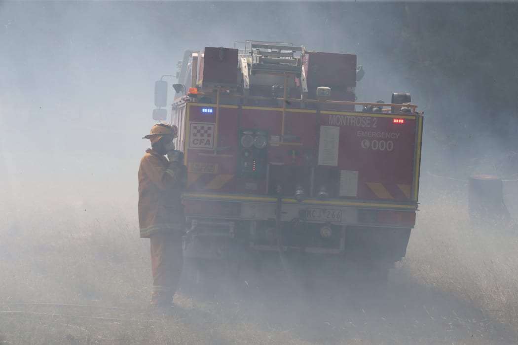 Day of fire continues in Australia | RNZ News