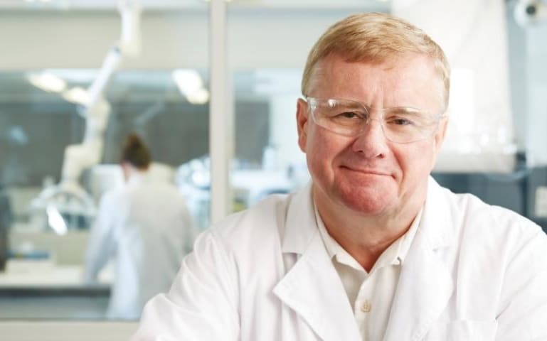 Prof Jeremy Nicholson: the link between Long Covid and heart disease | RNZ