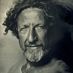 Gideon Mendel: Capturing portraits of a drowning world | RNZ