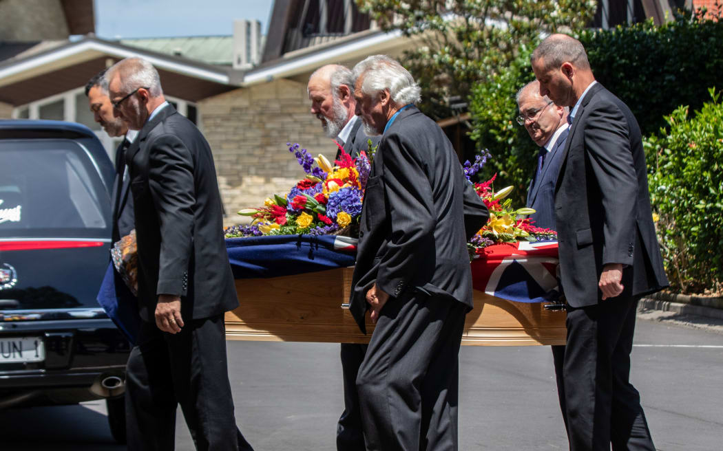 Mourners gather for Mike Moore funeral service | RNZ News
