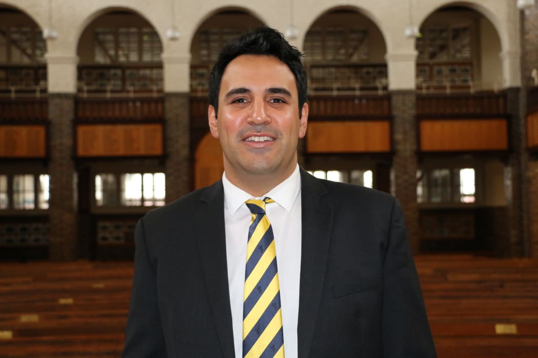 Auckland Grammar hires first Māori language teacher | RNZ News