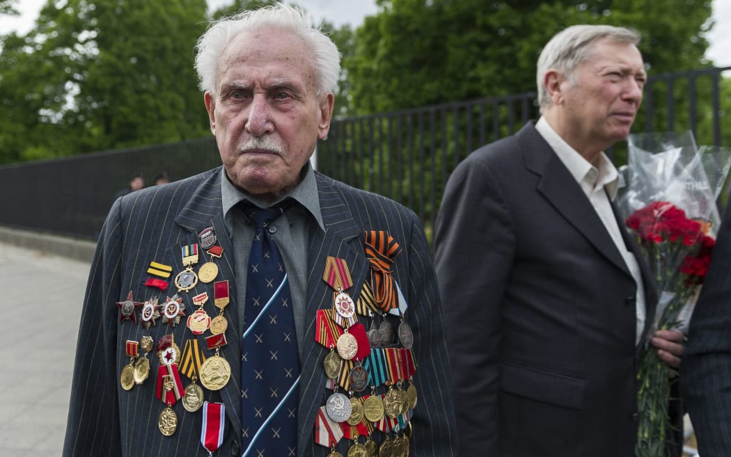 David Dushman, last surviving Auschwitz liberator, dies aged 98 | RNZ News