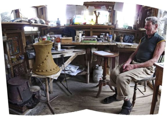 Artist Barry Brickell dies aged 80 | RNZ News