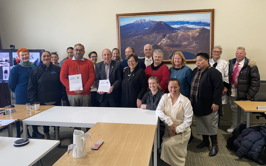 Ruapehu District Council and Ngāti Rangi sign relationship agreement ...