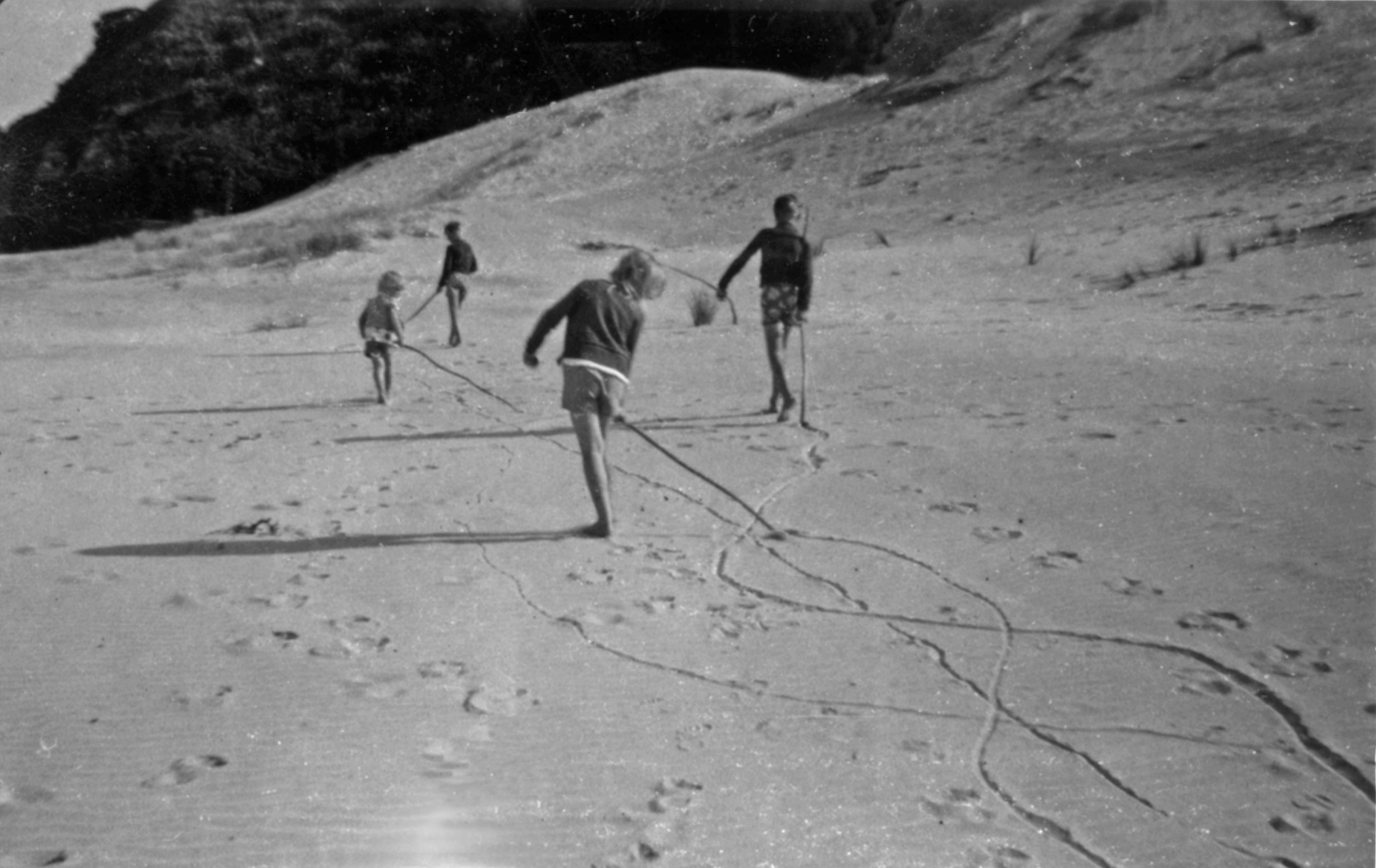 Beach nostalgia | A Gallery from Nine To Noon | RNZ National