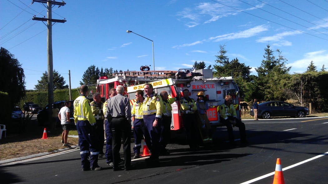 Homes destroyed in Canterbury blaze | RNZ News