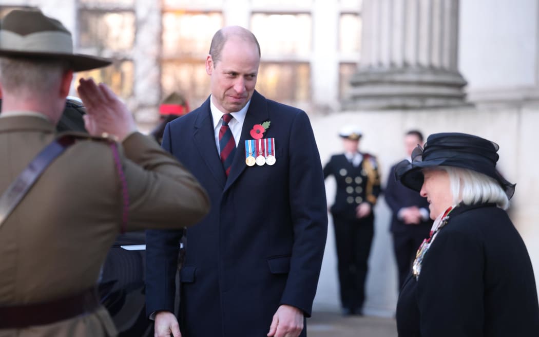 Prince William rises at dawn to mark Anzac Day in London | RNZ News