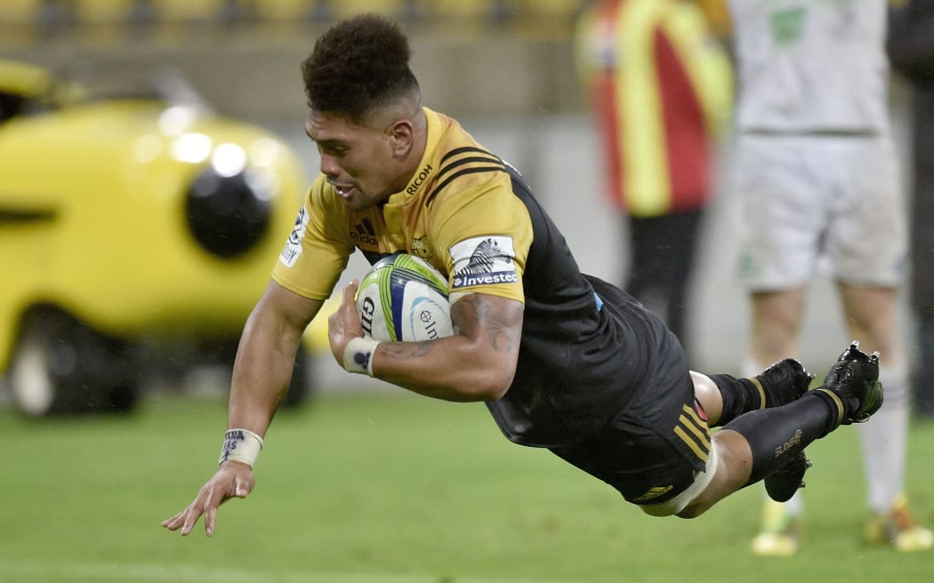 Savea to stay in black | RNZ News