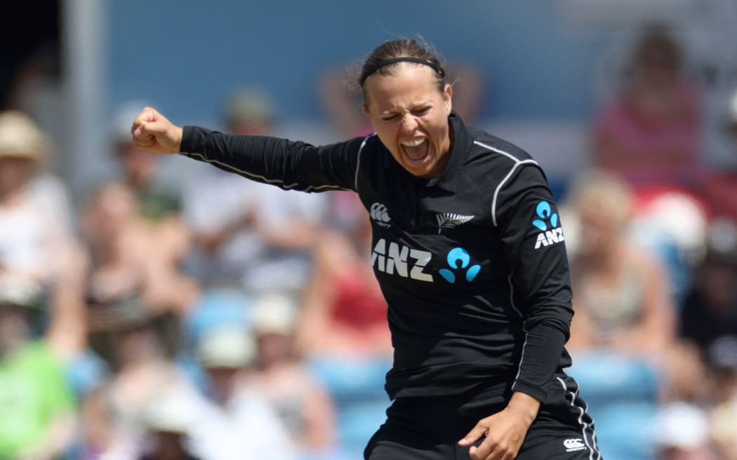 Lea Tahuhu retained in White Ferns squad | RNZ News