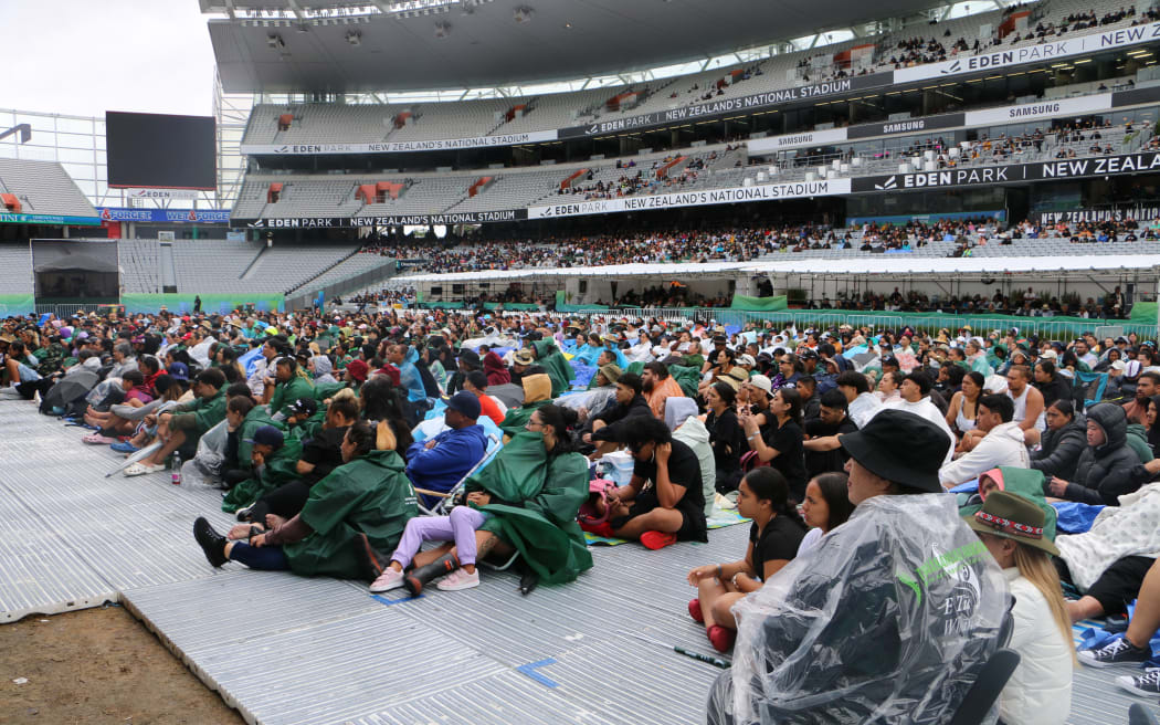 Rain can't dampen spirits on day three of Te Matatini | RNZ News