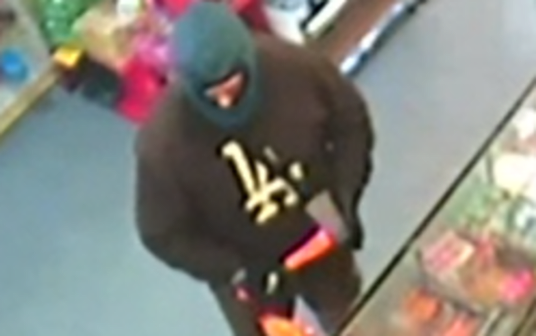 Police Seek Axe Wielding Robbery Suspect In Hastings Area Rnz News