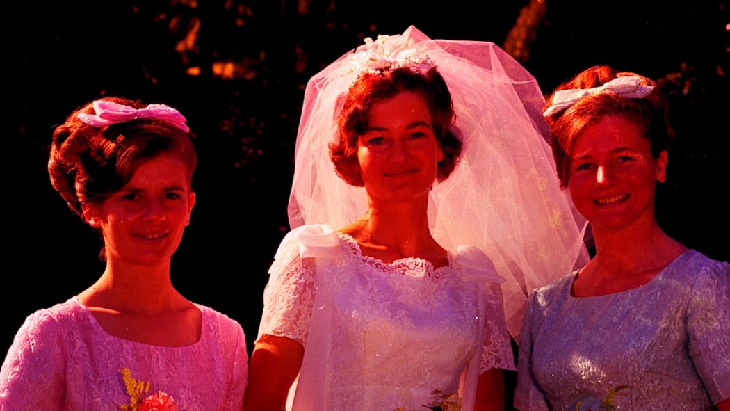 Wedding day mystery: Who are happy couple in the photos? | RNZ